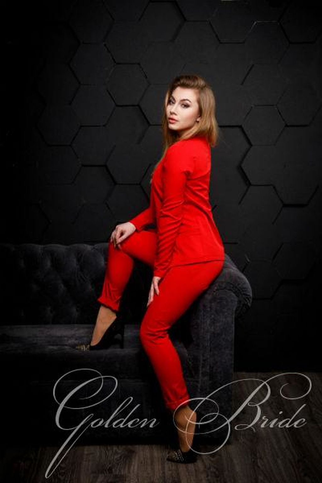 24 y.o. Anna from Kirovohrad, Ukraine - Green eyes, Blond Hair - ID ...