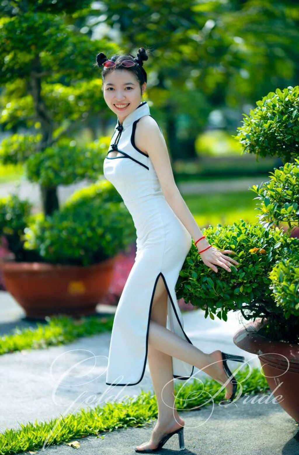 31 y.o. Emma from Hunan, China - Hazel eyes, Black Hair - ID 826060 ...