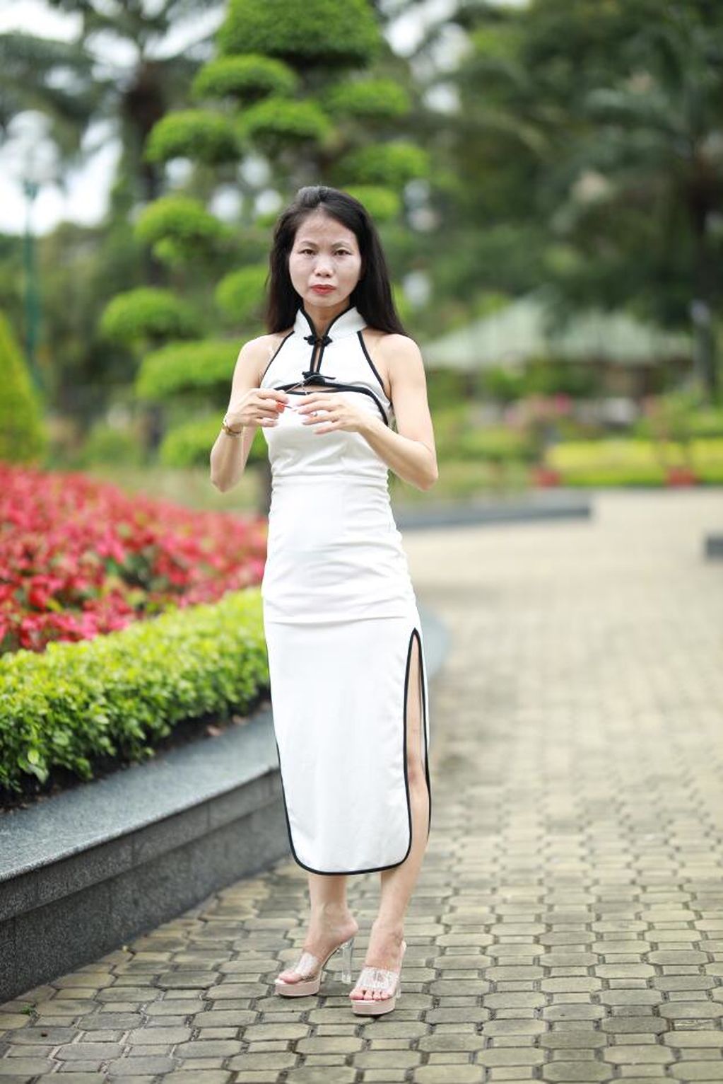 45 y.o. Daisy from Hongkong, China - Hazel eyes, Black Hair - ID 834277 ...