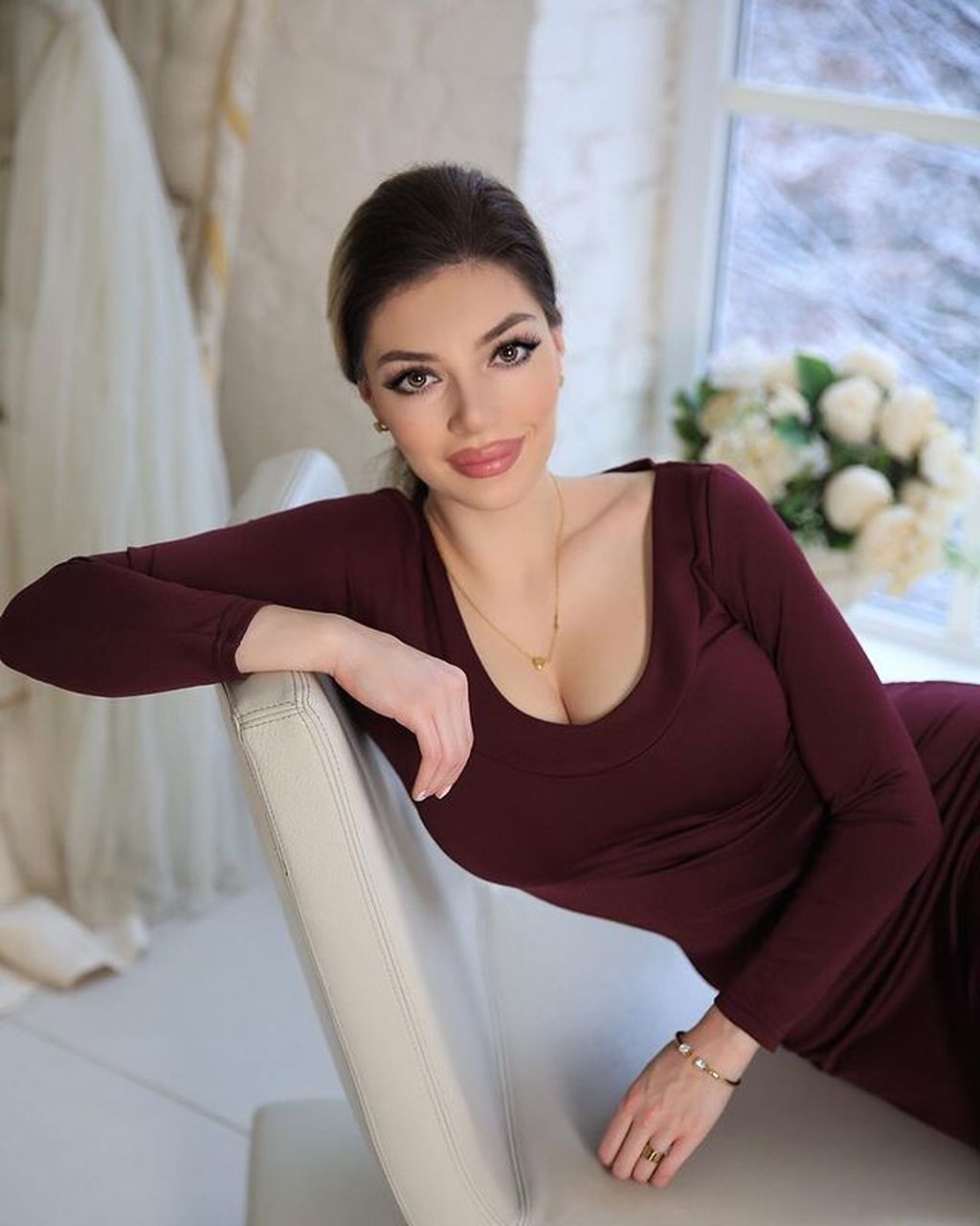 30 y.o. Anna from Toronto, Canada - Brown eyes, Brown Hair - ID 835588 ...