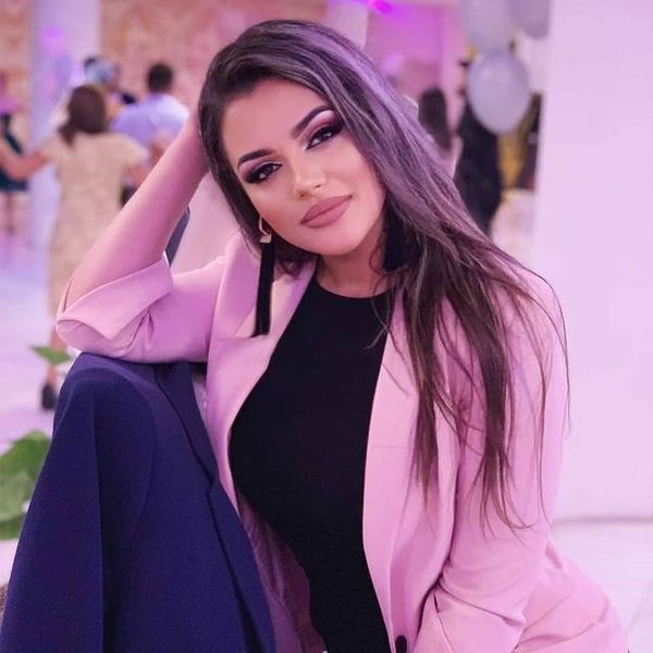 29 y.o. Andreea from Bucharest, Romania - Brown eyes, Blond Hair - ID ...
