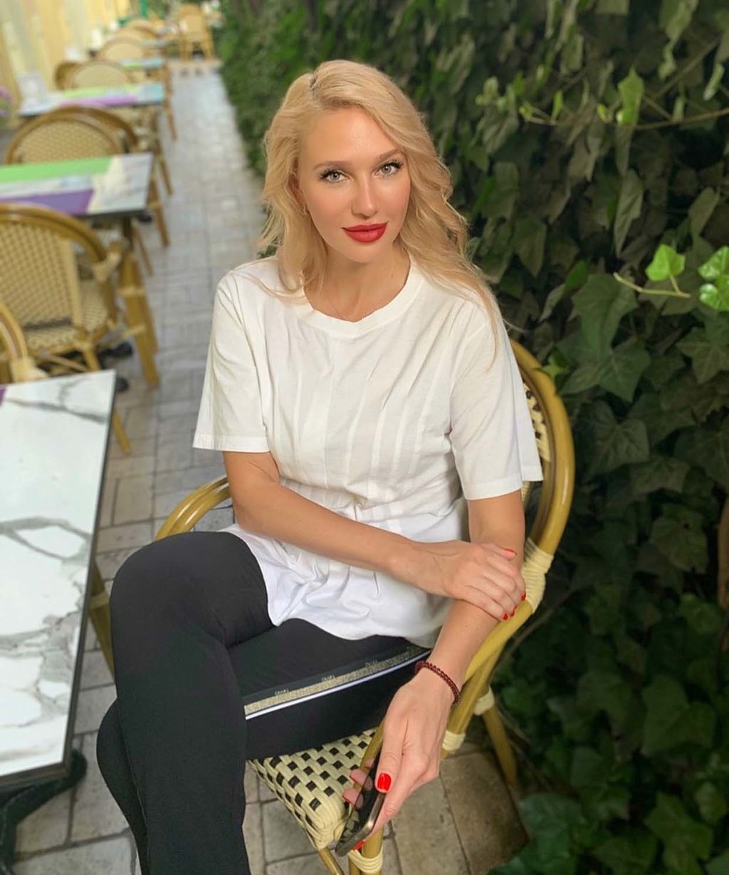 51 y.o. Olena from Miami, USA - Gray eyes, Blond Hair - ID 858347 ...