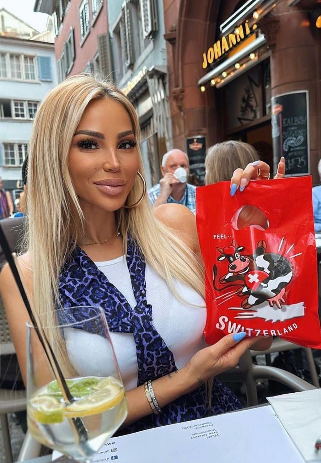 Meet 40 y.o. Dorina from Bucharest, Romania Online - ID 11882859 - UaDates