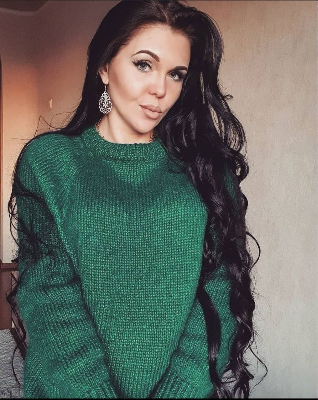 33 y.o. Daryna from Kharkiv, Ukraine - Green eyes, Black Hair - ID ...