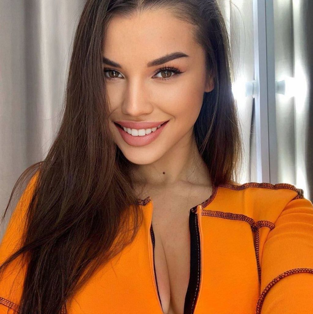 24 y.o. Alexandra from Kyiv, Ukraine - Brown eyes, Brown Hair - ID ...