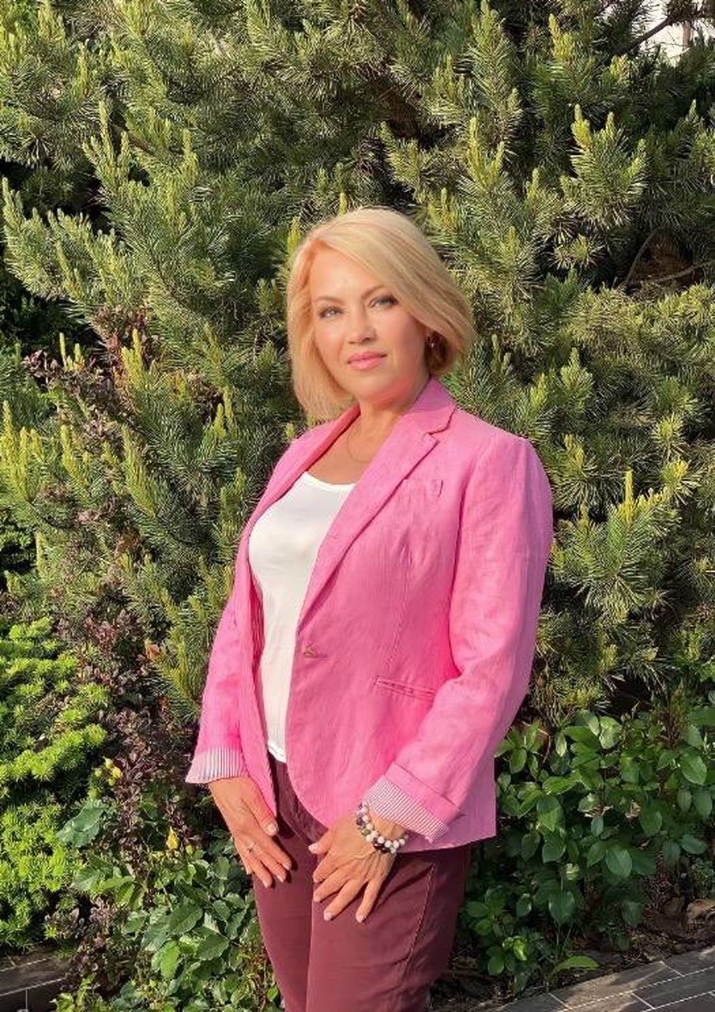 50 y.o. Svetlana from Dnipro, Ukraine - Green eyes, Blond Hair - ID 870175 - GoldenBride.net