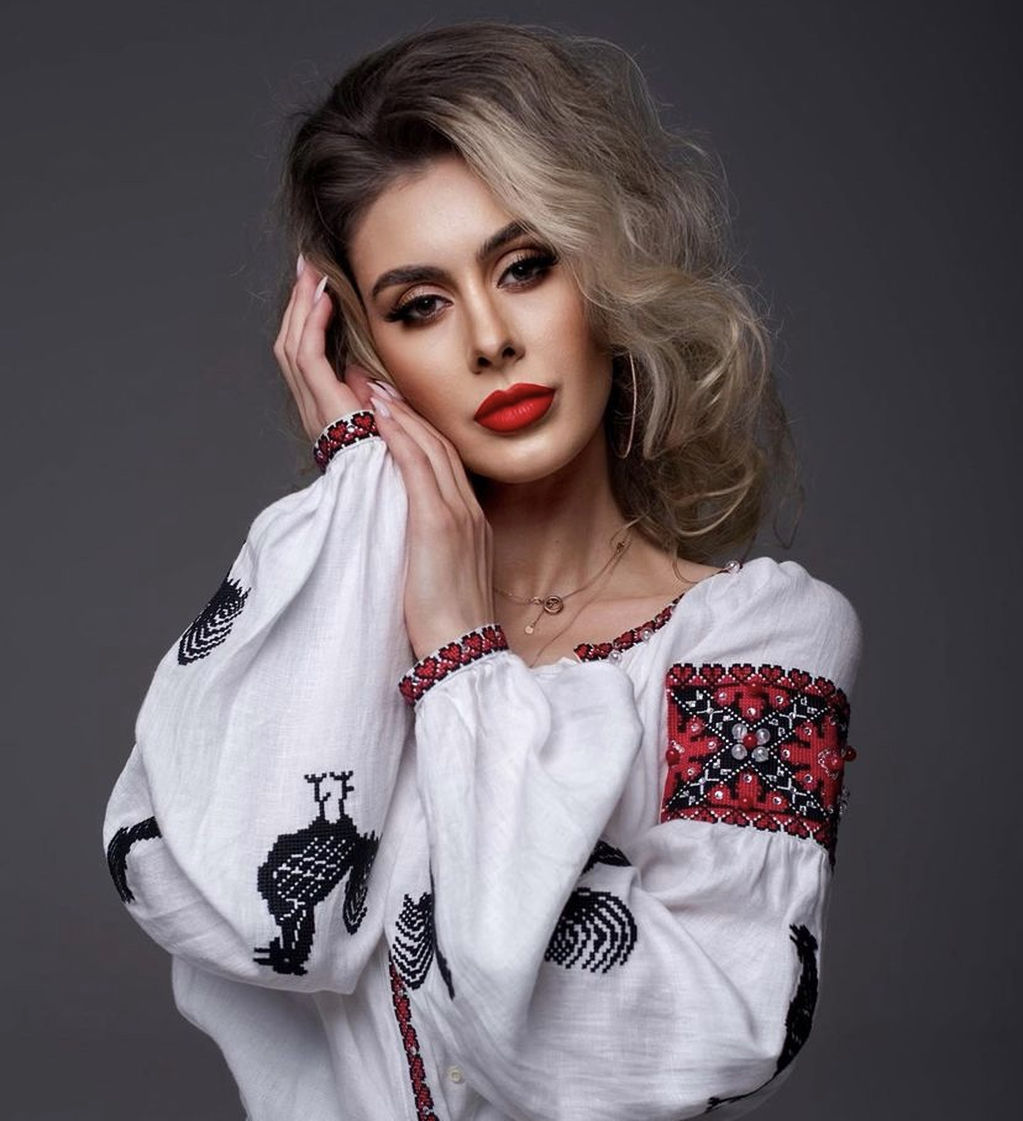 34 y.o. Olena from Kyiv, Ukraine - Blue eyes, Blond Hair - ID 871888 ...