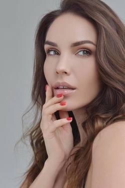 Valeriia from Dnipro, Ukraine31 y.o. - Green eyes, Brown Hair -ID 871988 -Golden Bride