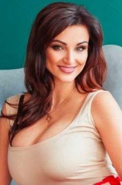 50 y.o. Nataliia from Lviv, Ukraine - Green eyes, Brown Hair - ID 873403 - GoldenBride.net