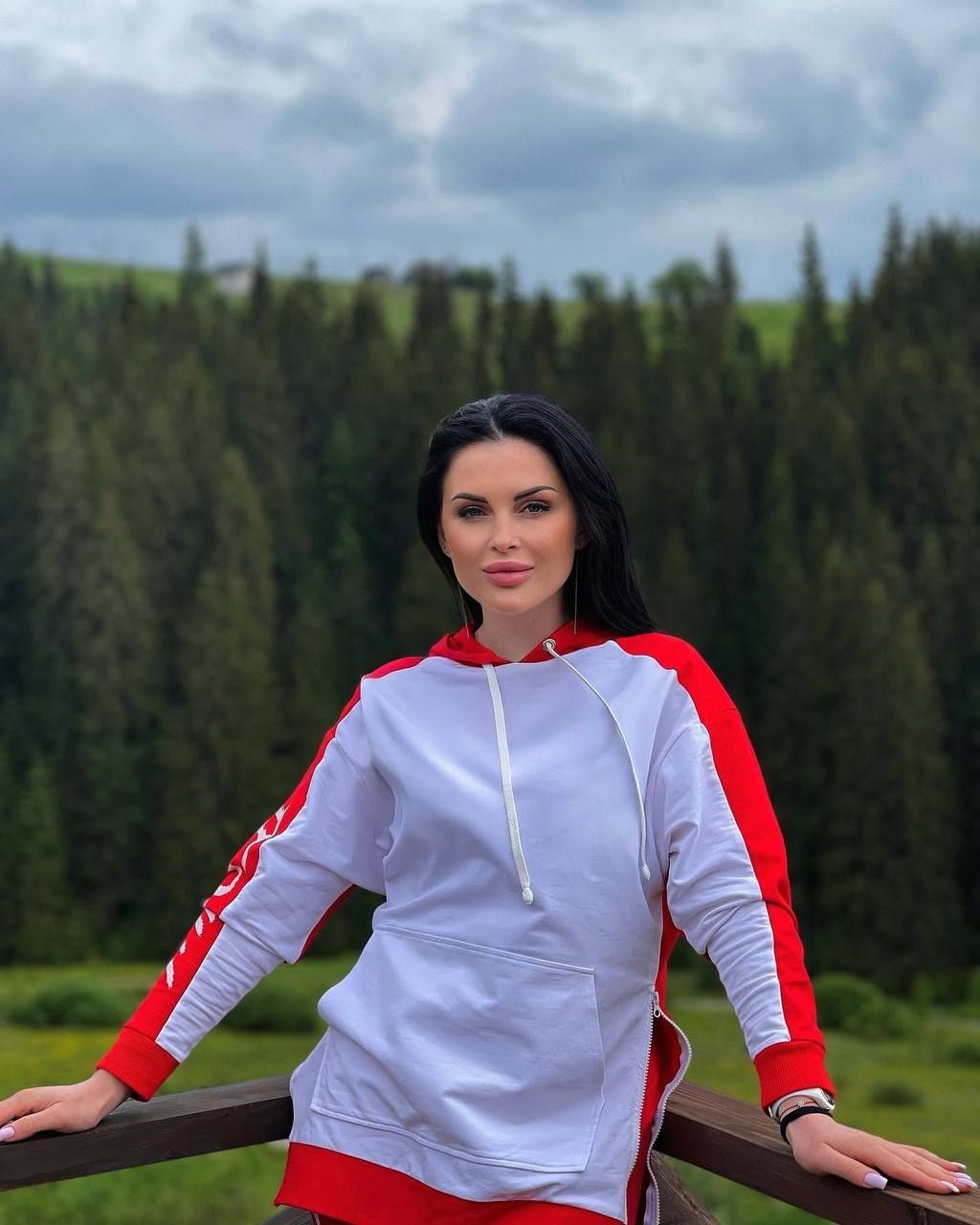 27 y.o. Oksana from Ivano-Frankivsk, Ukraine - Green eyes, Brown Hair ...