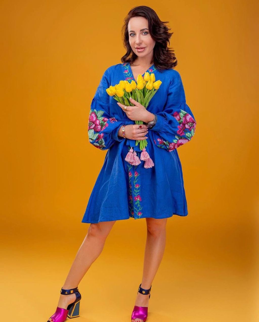 35 y.o. Olga from Los Angeles, USA - Blue eyes, Brown Hair - ID 876670 ...