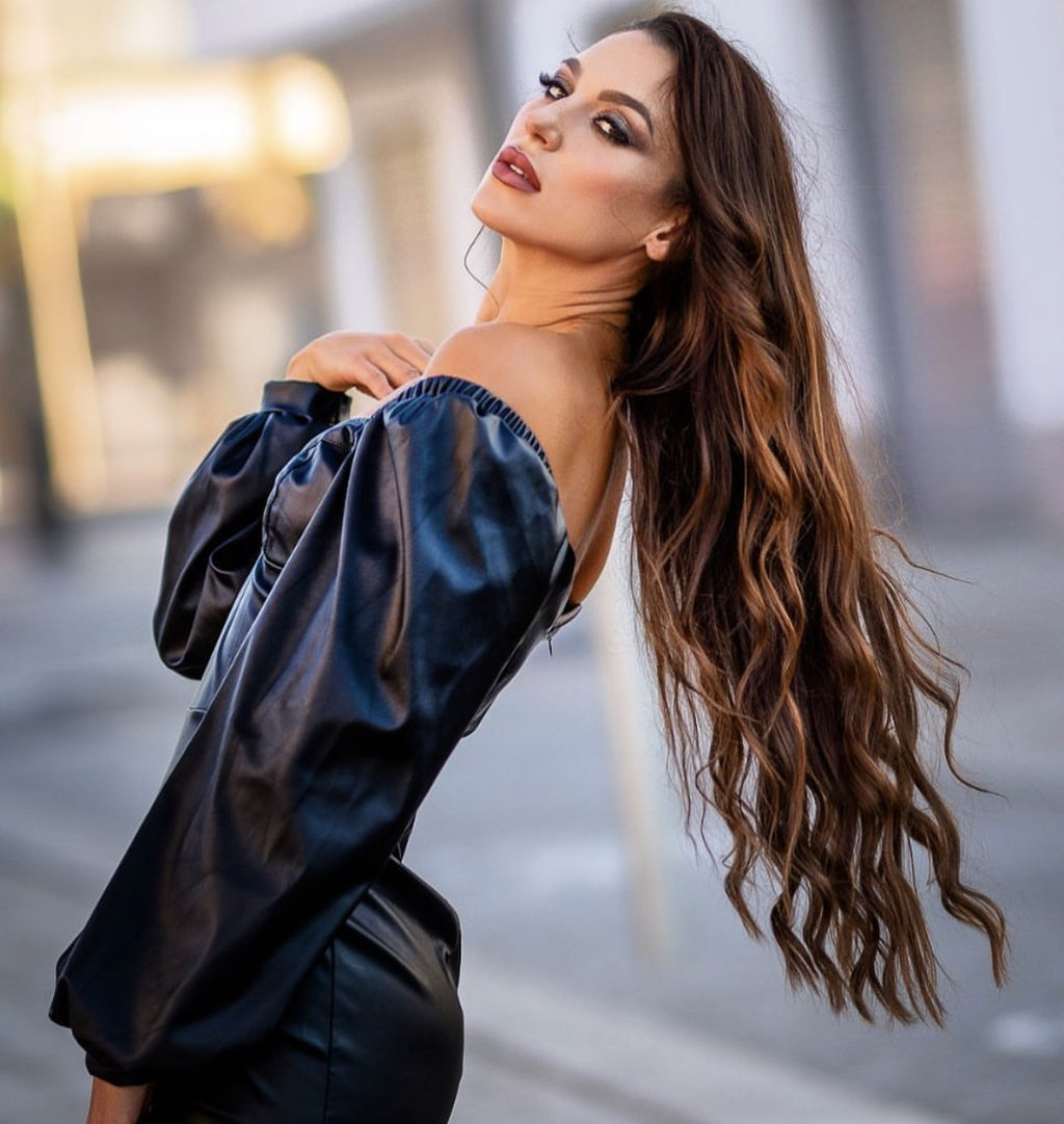 40 y.o. Julia from Kyiv, Ukraine - Brown eyes, Chestnut Hair - ID ...