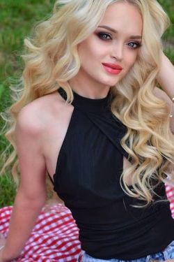 29 y.o. Alina from Kyiv, Ukraine - Blue eyes, Blond Hair - ID 886314 ...