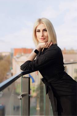 33 y.o. Daria from Kryvyi Rih, Ukraine - Green eyes, Blond Hair - ID ...