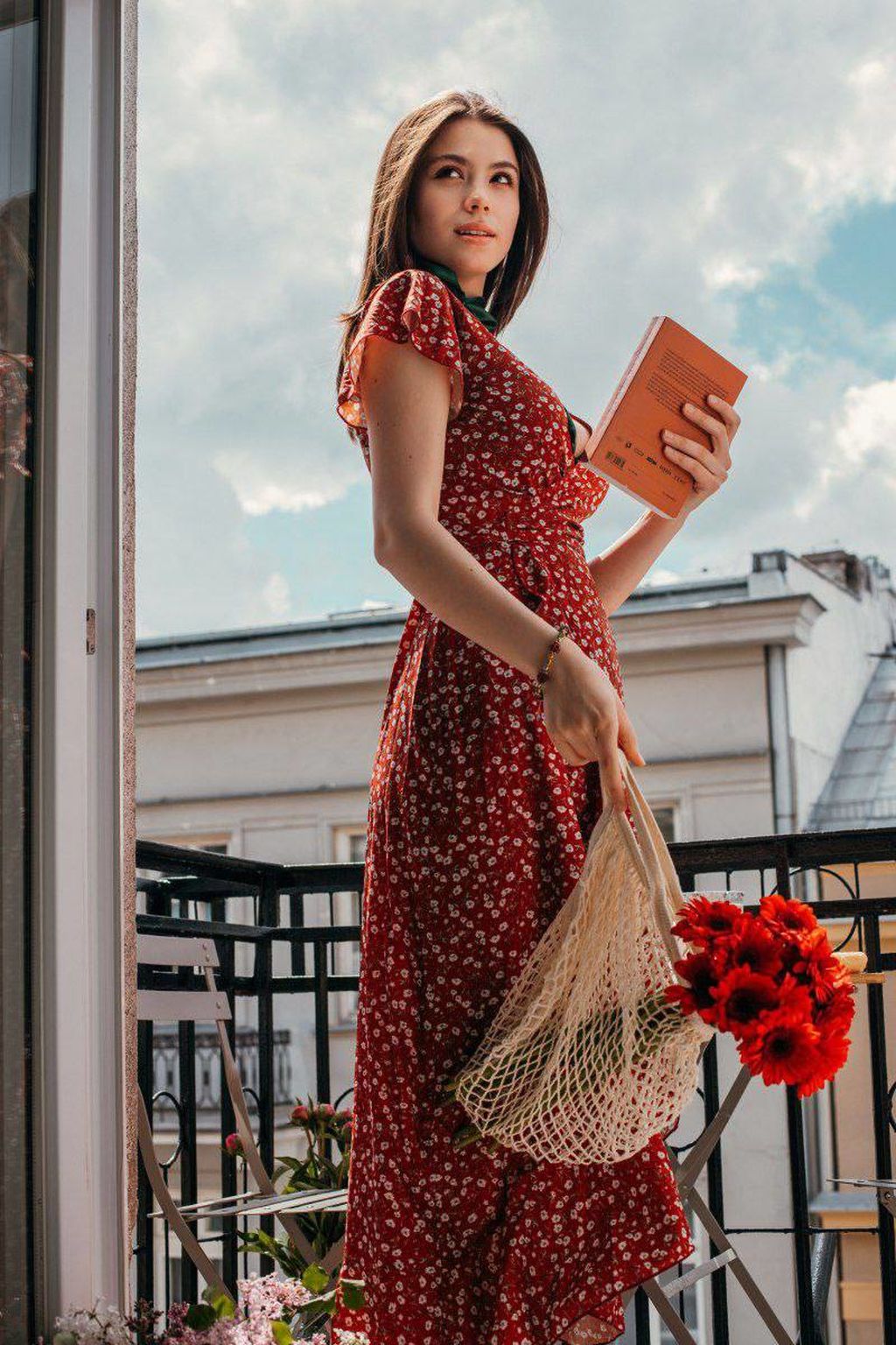 22 y.o. Lina from Kharkiv, Ukraine - Brown eyes, Chestnut Hair - ID ...