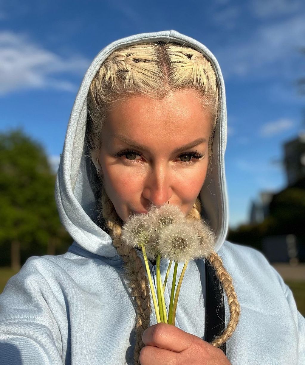 44 y.o. Inna from Poltava, Ukraine - Gray eyes, Blond Hair - ID 895395 ...