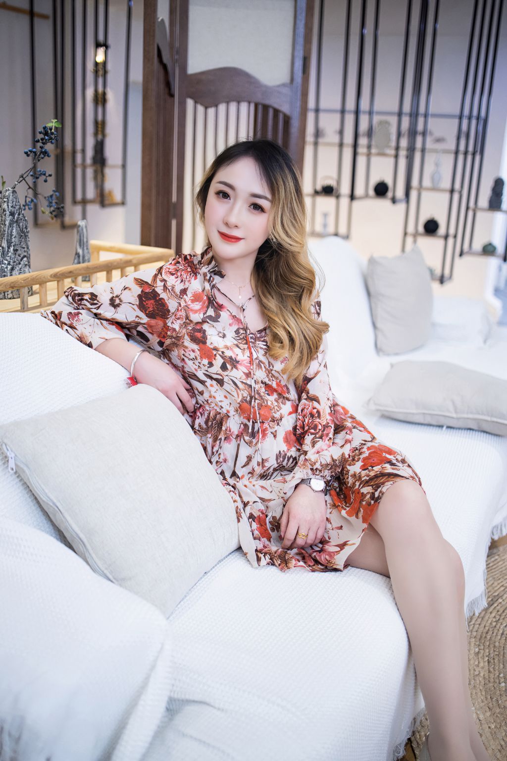 36 y.o. Astrid from Guangzhou, China - Brown eyes, Blond Hair - ID 898209 - GoldenBride.net