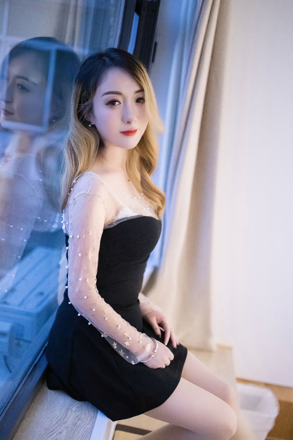 36 y.o. Astrid from Guangzhou, China - Brown eyes, Blond Hair - ID 898209 - GoldenBride.net