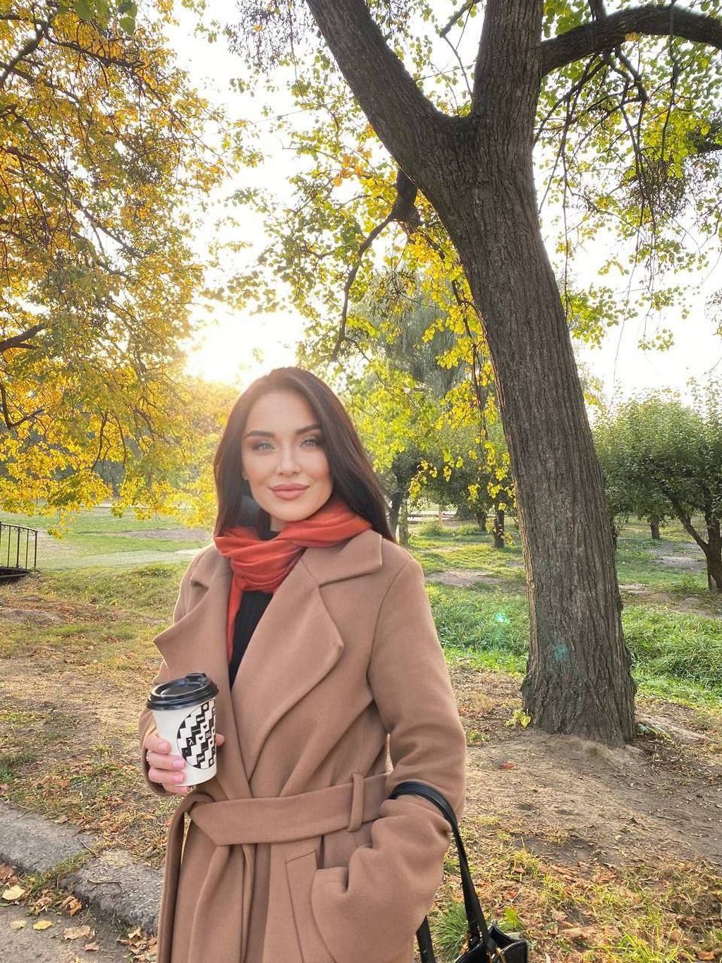 44 y.o. Irina from Kyiv, Ukraine - Blue eyes, Brown Hair - ID 900140 ...