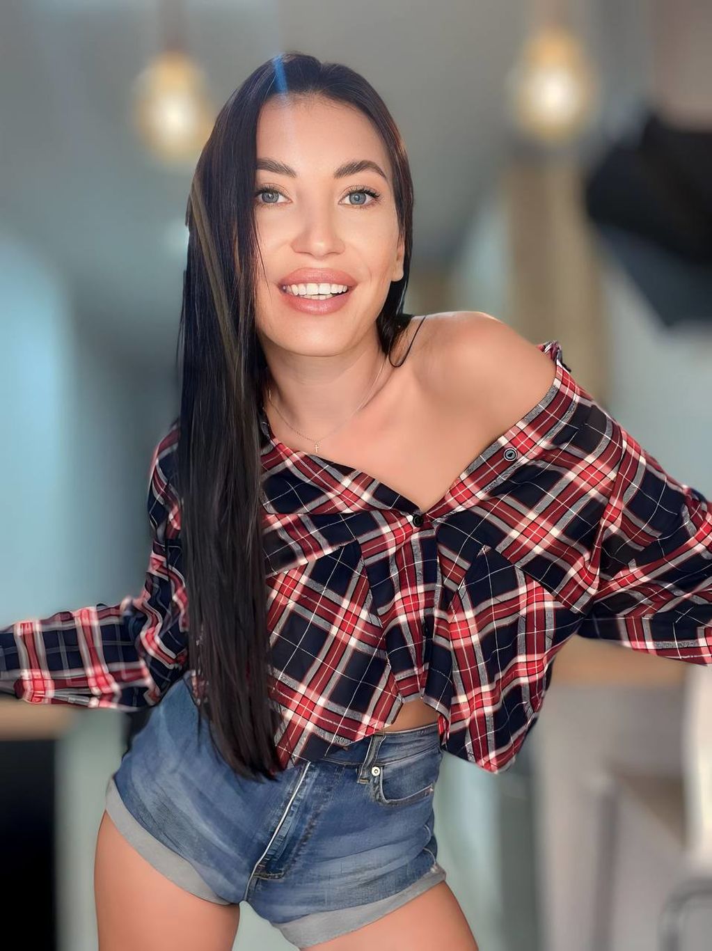 37 y.o. Maria from Barcelona, Spain - Blue eyes, Black Hair - ID 900174 ...