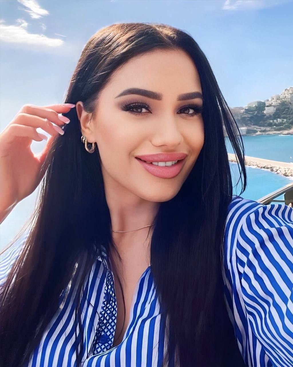 26 y.o. Karina from Kyiv, Ukraine - Brown eyes, Brown Hair - ID 900905 - GoldenBride.net