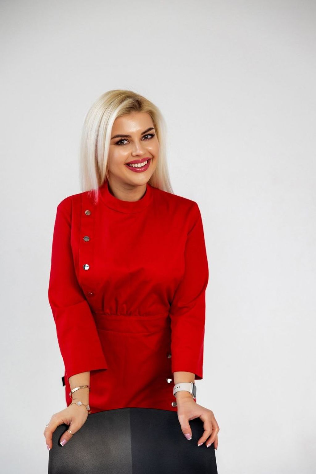 37 y.o. Irina from Kharkiv, Ukraine - Green eyes, Blond Hair - ID ...