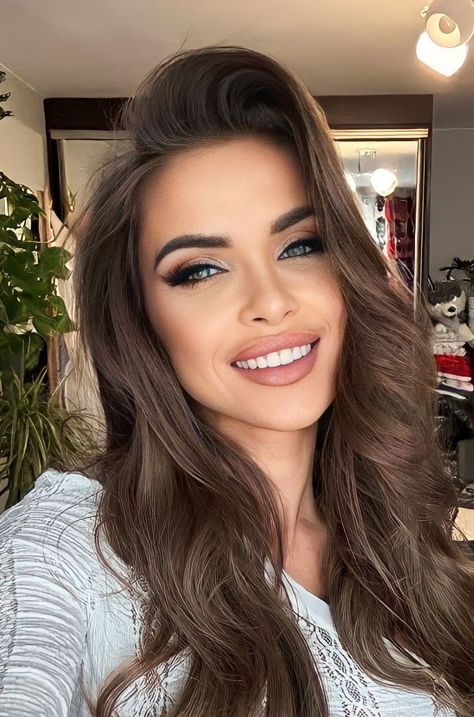 33 y.o. Paulina from Lodz, Poland - Green eyes, Brown Hair - ID 903763 - GoldenBride.net