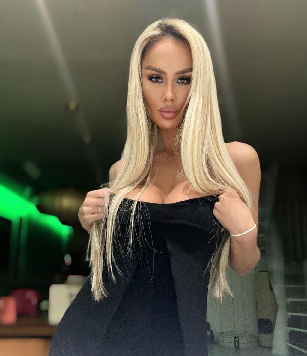 25 y.o. Elisabeth from Prague, Czech Republic - Brown eyes, Blond Hair - ID 904524 - GoldenBride.net