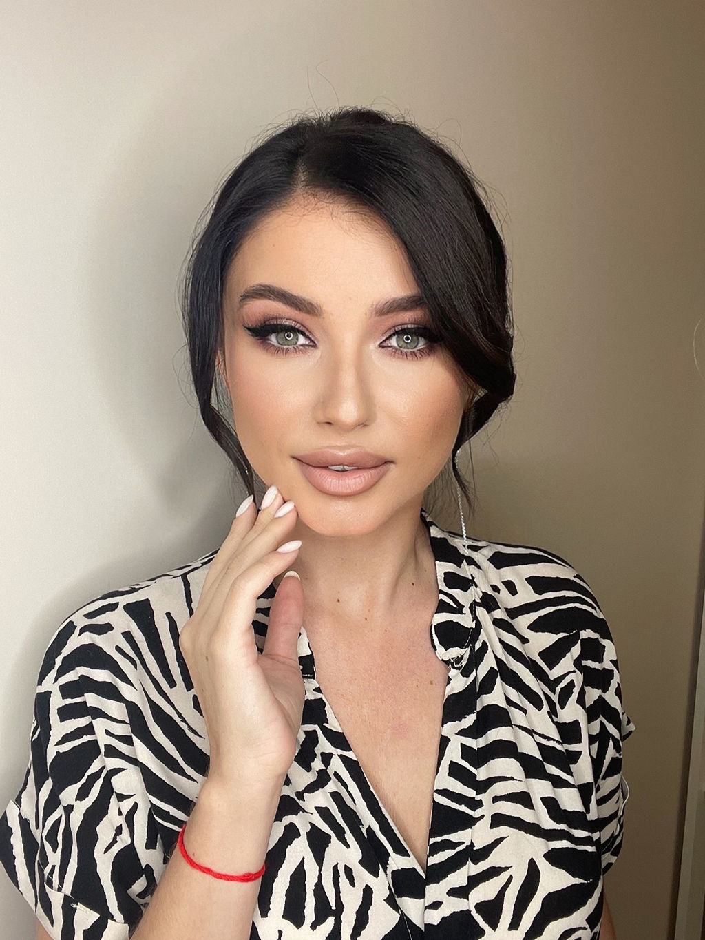 37 y.o. Hanna from Kharkiv, Ukraine - Green eyes, Brown Hair - ID ...