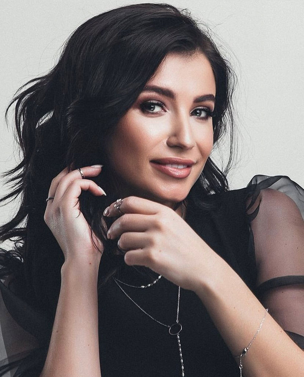 37 y.o. Hanna from Kharkiv, Ukraine - Green eyes, Brown Hair - ID ...