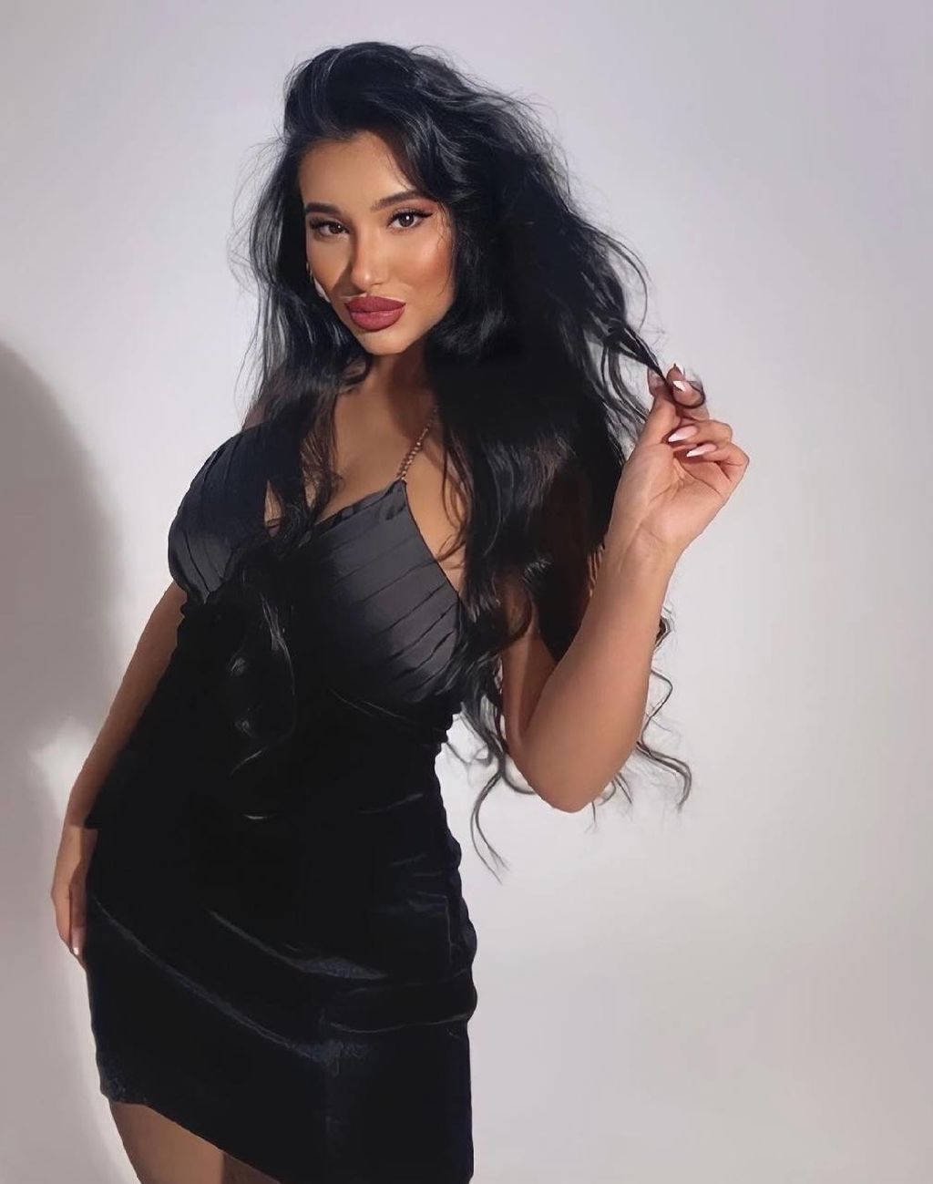 33 y.o. Guzal from Bishkek, Kyrgyzstan - Brown eyes, Black Hair - ID ...