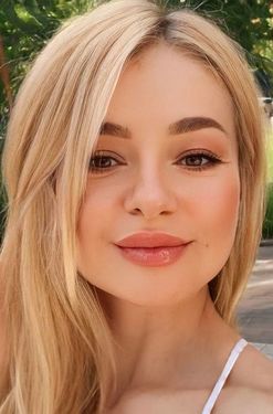 46 y.o. Valentyna from Vinnytsia, Ukraine - Brown eyes, Blond Hair - ID 988986 - GoldenBride.net