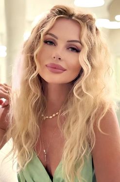 Meet Russian Brides Over 50 for Dating - uadates.com