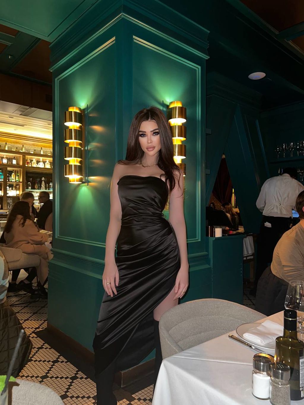 32 y.o. Darya from Los Angeles, USA - Blue eyes, Black Hair - ID 849162 ...