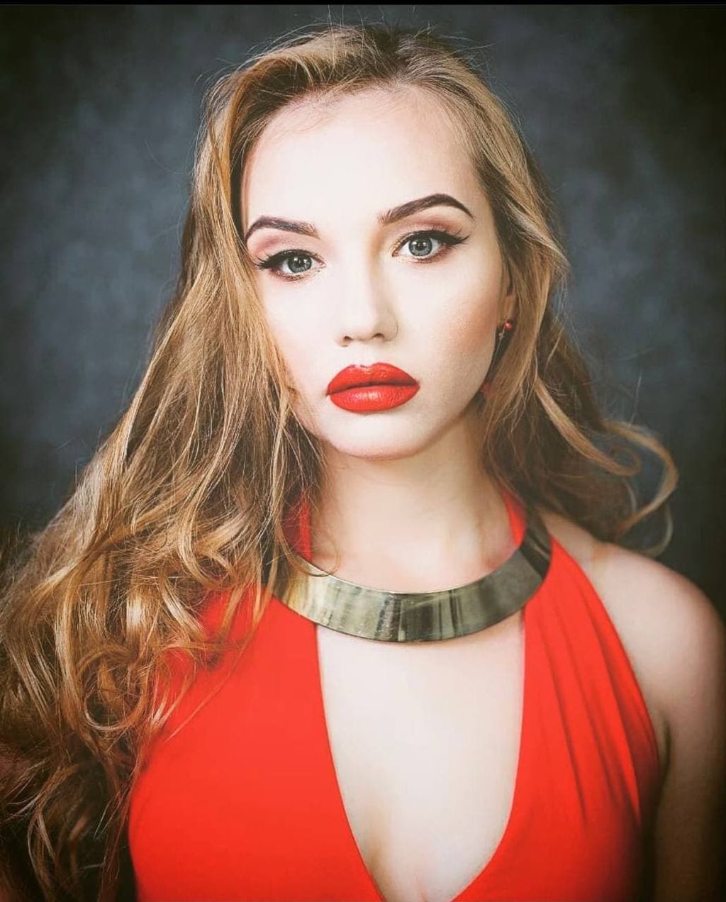 34 y.o. Elena from Minsk, Belarus - Green eyes, Brown Hair - ID 834806 - GoldenBride.net