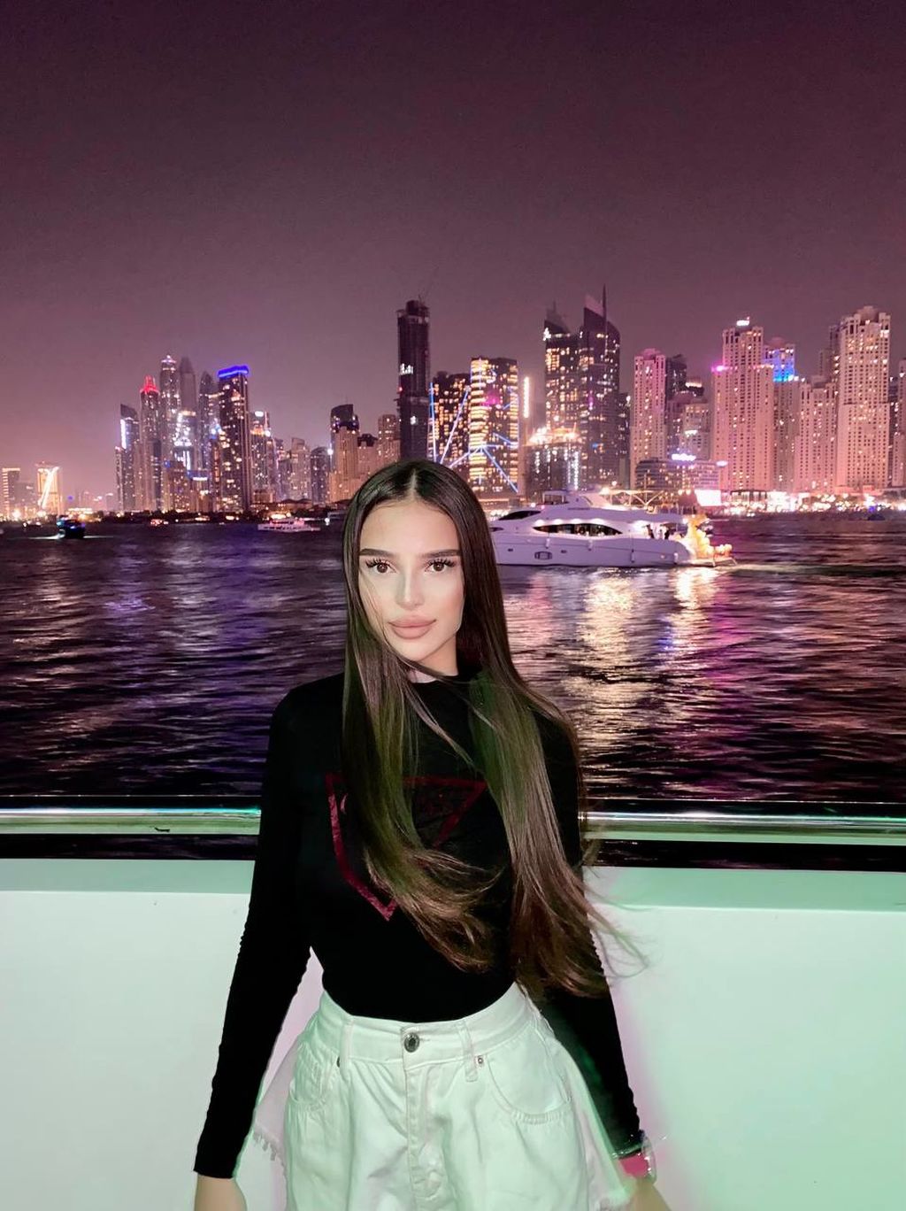 21 y.o. Sabrina from Kyiv, Ukraine - Hazel eyes, Chestnut Hair - ID ...