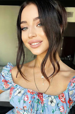 21 y.o. Karolina from Kyiv, Ukraine - Gray eyes, Black Hair - ID 881318 ...